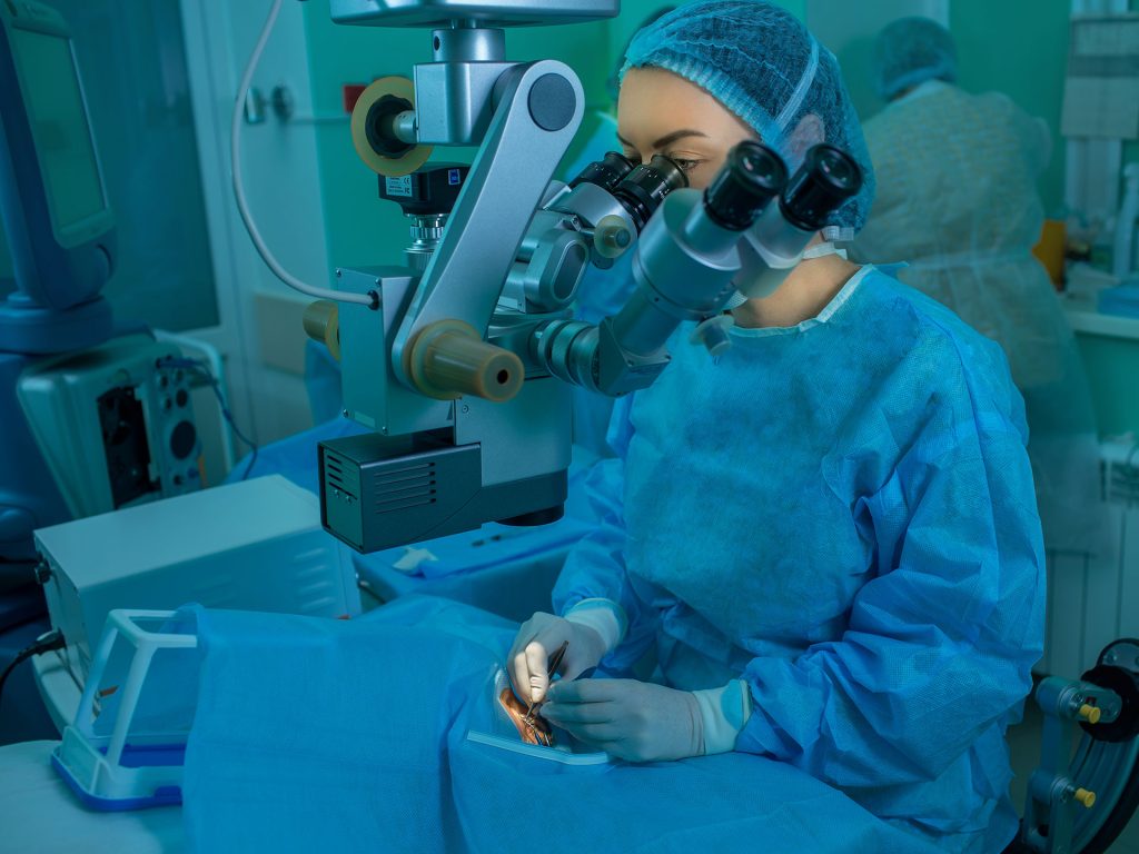 Chirurgie oftalmologică | Platinum Optic